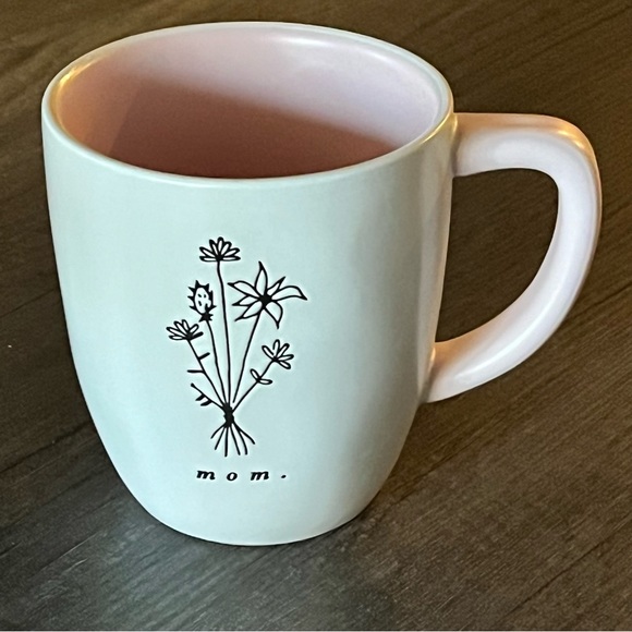 Rae Dunn | Dining | Rae Dunn Artisan Collection Magenta Mug Mom Mothers ...